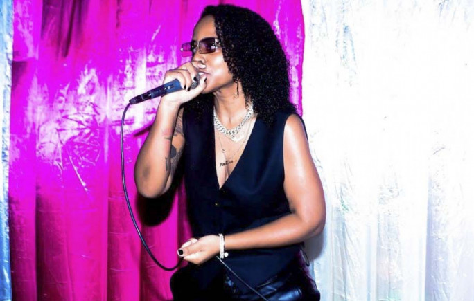 Rapper portuguesa actua em Luanda - Angola