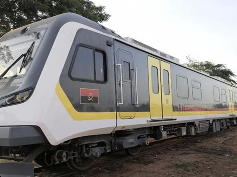 Caminho de ferro de Luanda retoma circulação para Dondo - Angola