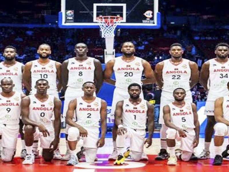 Angola sobe sete lugares no ranking da FIBA