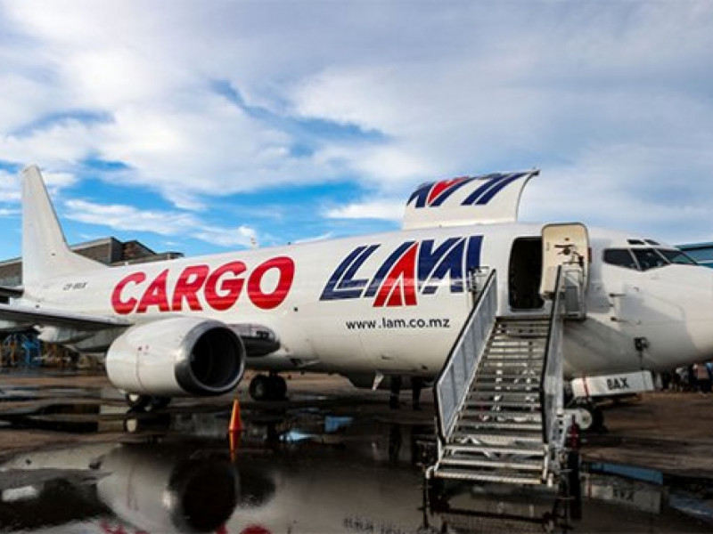 Companhia aérea LAM opera primeiro avião cargueiro da sua história - Angola