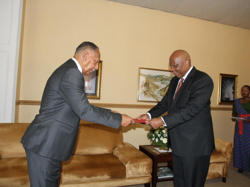 Embaixador Rui Xavier acreditado no Lesotho - Angola