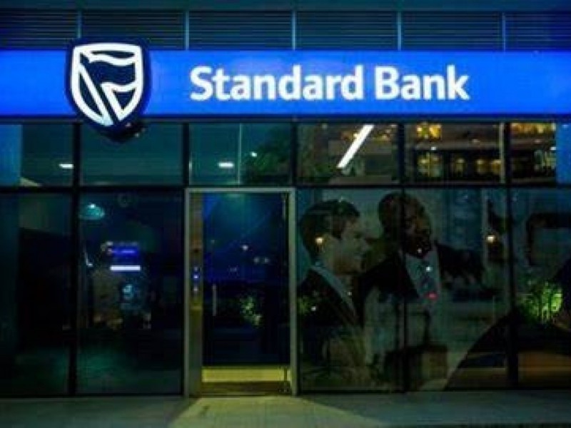 Standard Bank Angola tem disponível 650 mil milhões kwanzas para empresas
