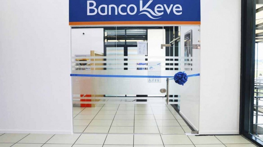 Regulador angolano delibera este mês compra do Banco Keve pela "Carrinho"