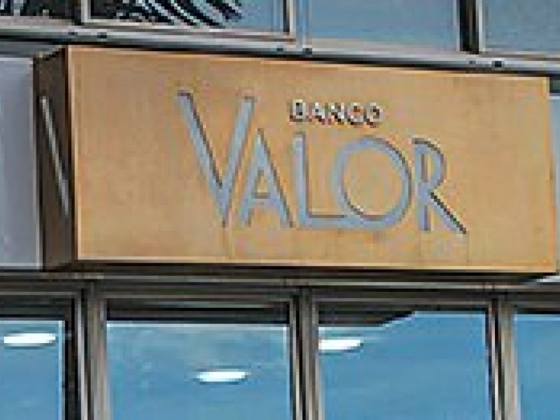 Bancos Valor, Comercial Angolano e Económico lideram lista das opções ...