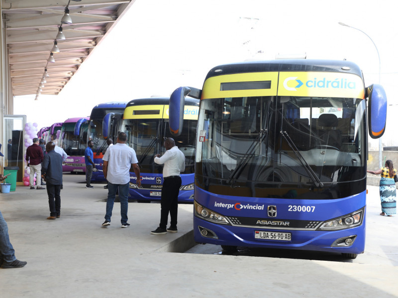 Operadoras de transportes introduzem novas rotas - Angola