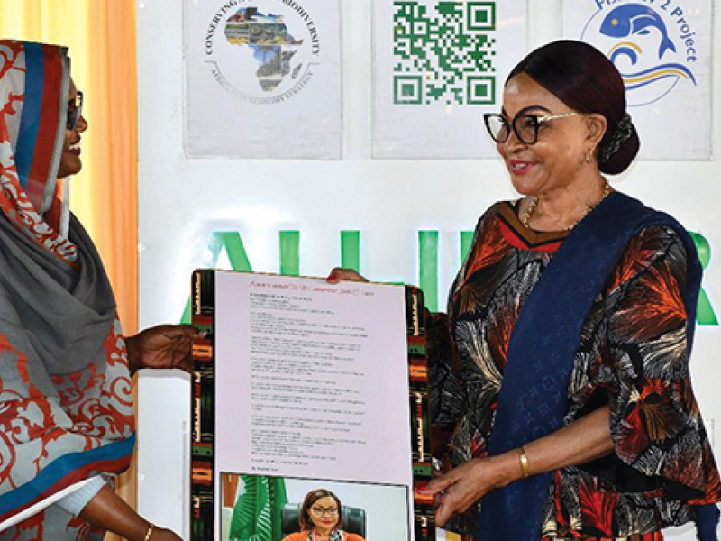 Josefa Sacko homenageada pelo Gabinete Inter-Africano de Recursos ...