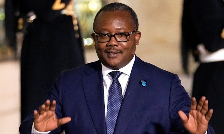 Presidente da Guiné-Bissau detido pelos militares após golpe de Estado ...